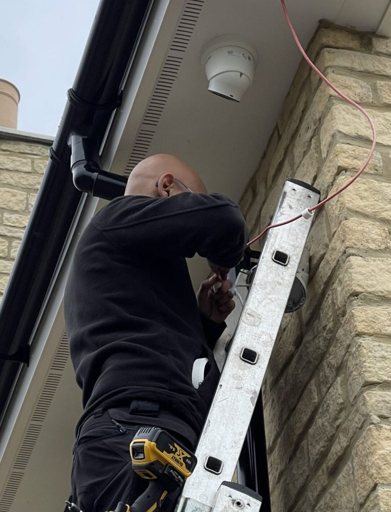 Smart Home Maintenance | London (UK) | Carbon Integration